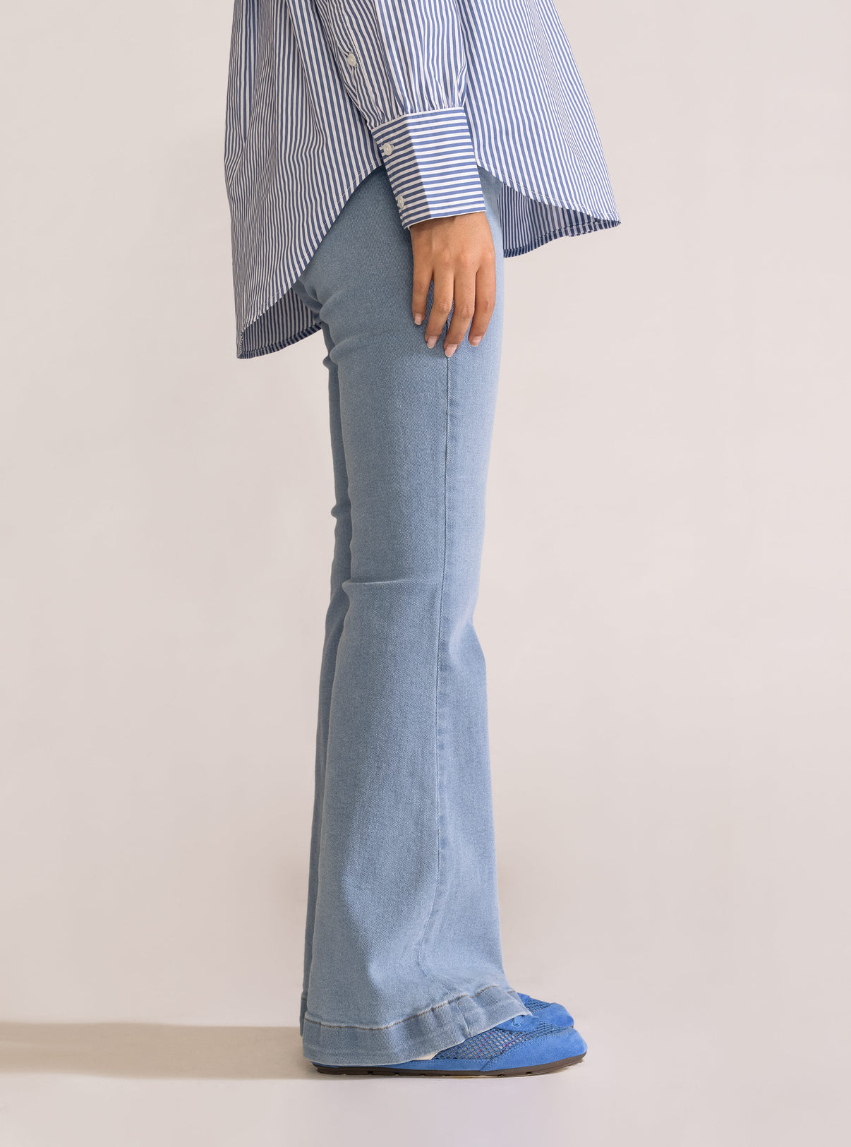 I Can Boogie, Acampanado Jeans, Celeste