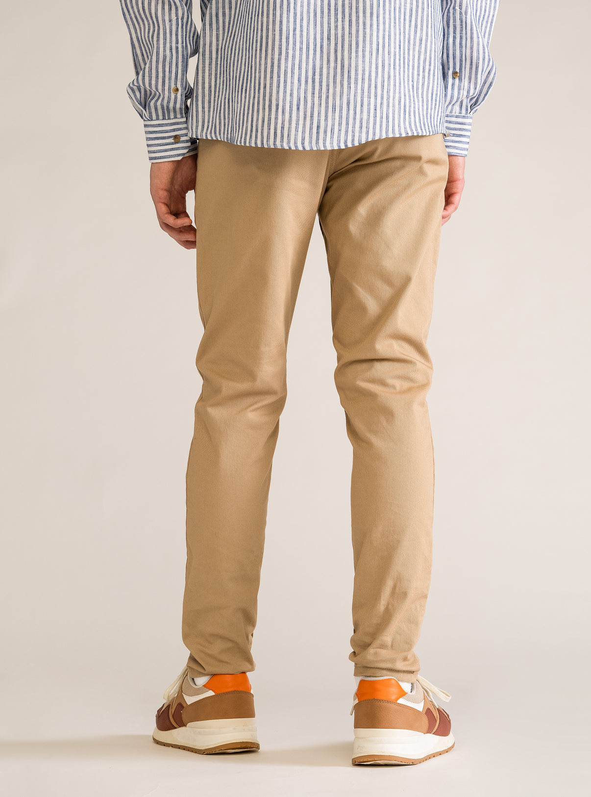 The Classic Slim Pants, Kaky